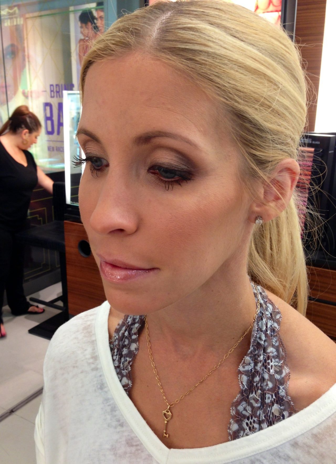 Makeup Bag Makeover - Heidi Powell