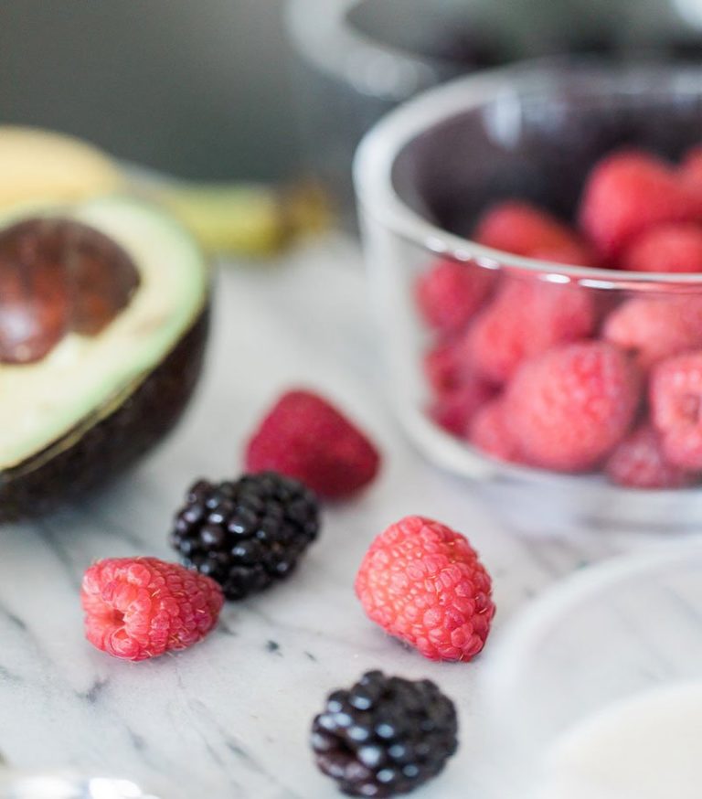 Avocado Dreaming with this Breakfast Fruit Smoothie Recipe - Heidi Powell