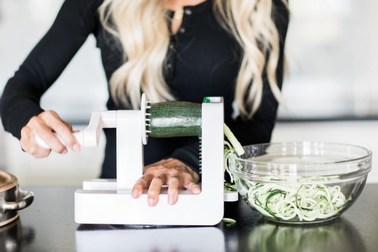 Top 5 Reasons to Fall in Love with Zoodles & My Favorite Zoodle Recipes ...